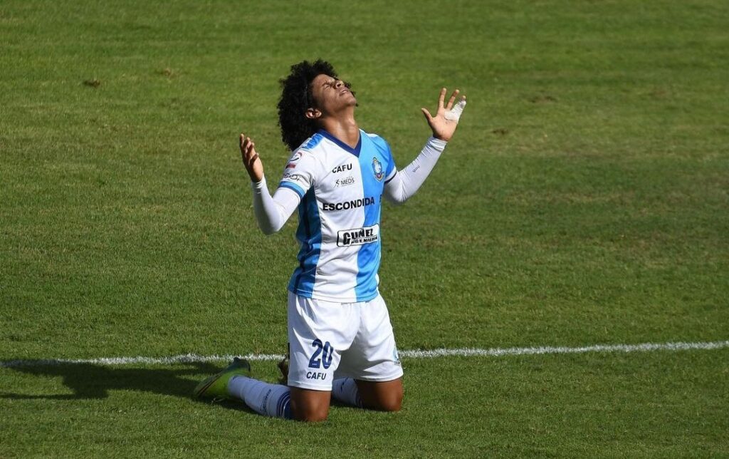 Eduard Bello estrenó las redes en el 2021 - SOLOVENEX